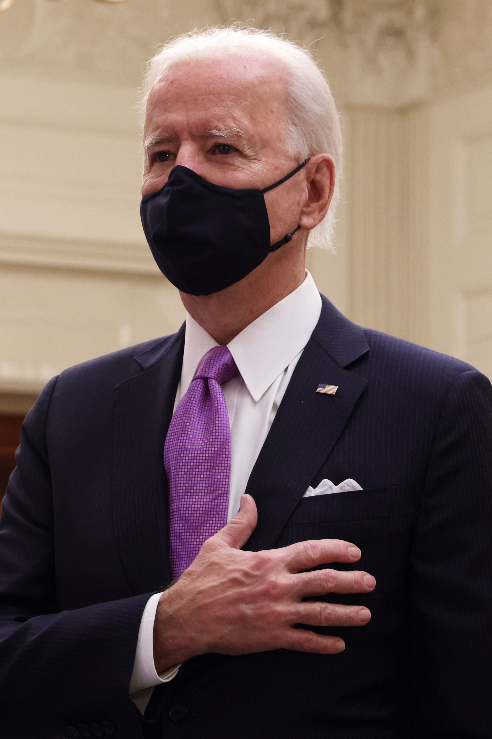 President Biden Wears Mask and Sets Example to Others | POPSUGAR Fitness