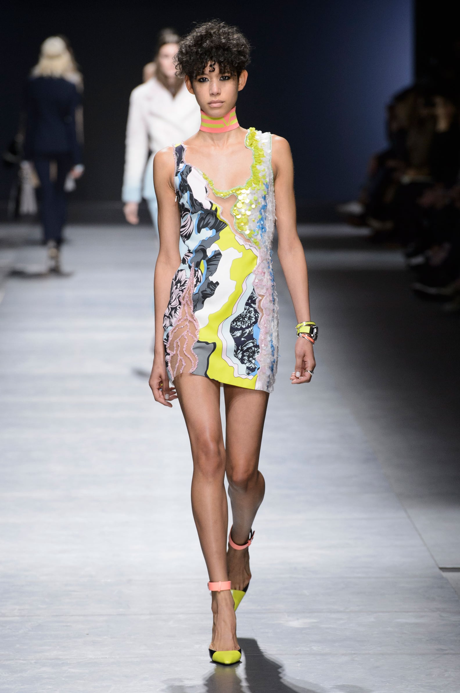Versace Fall 2016 Runway | PS Fashion