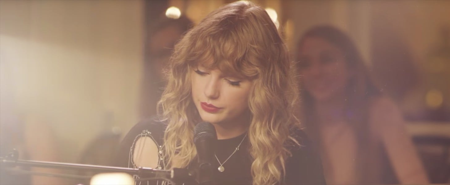 Taylor Swift “New Year’s Day” Song | PS Entertainment