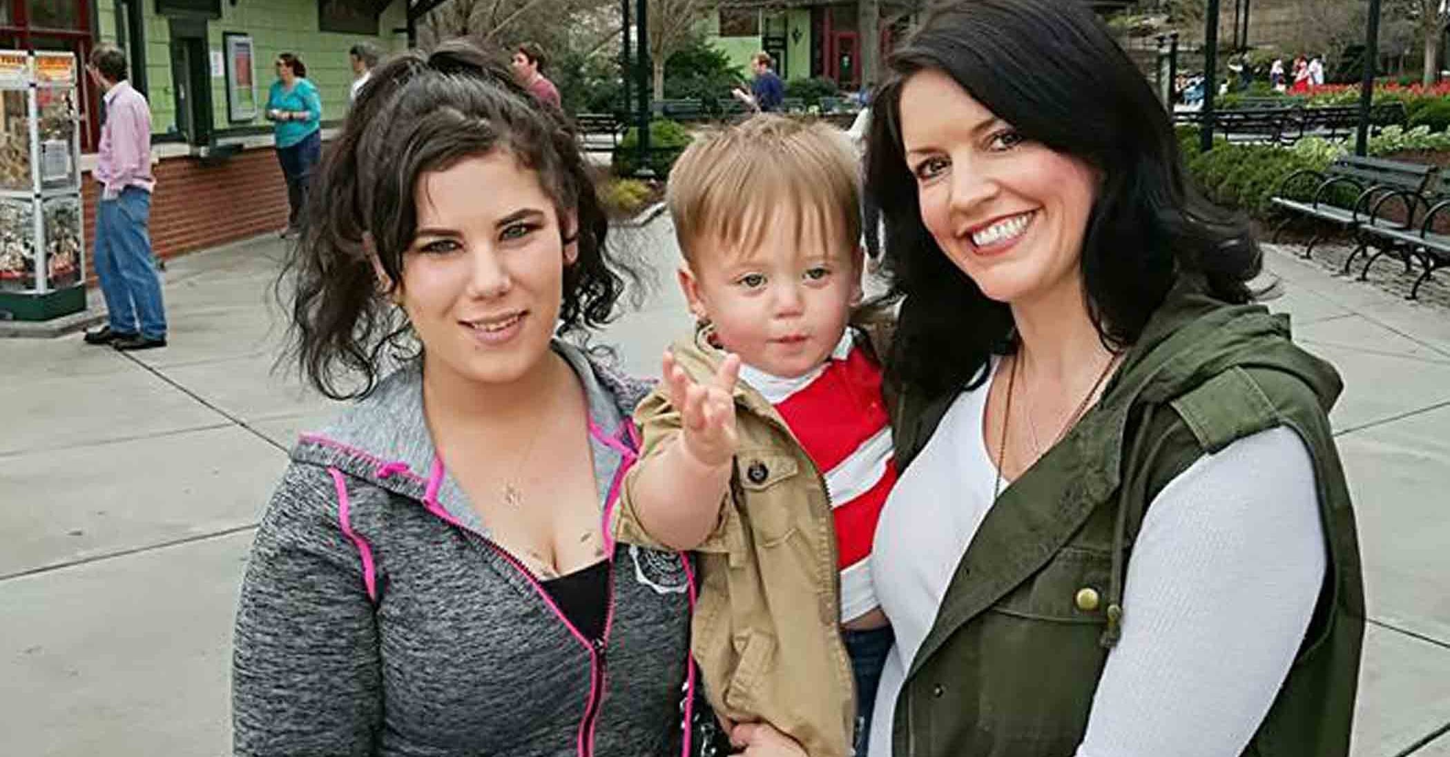 Stranger Adopts Mom's Baby She Met on a Plane | PS Family