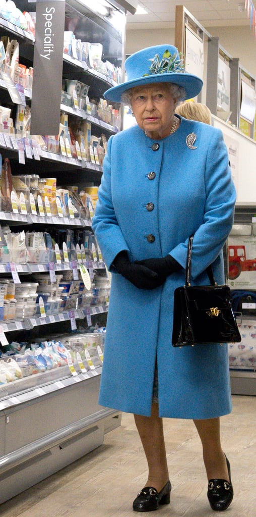 Queen Elizabeth at Waitrose Store in Poundbury Oct. 2016 | POPSUGAR ...