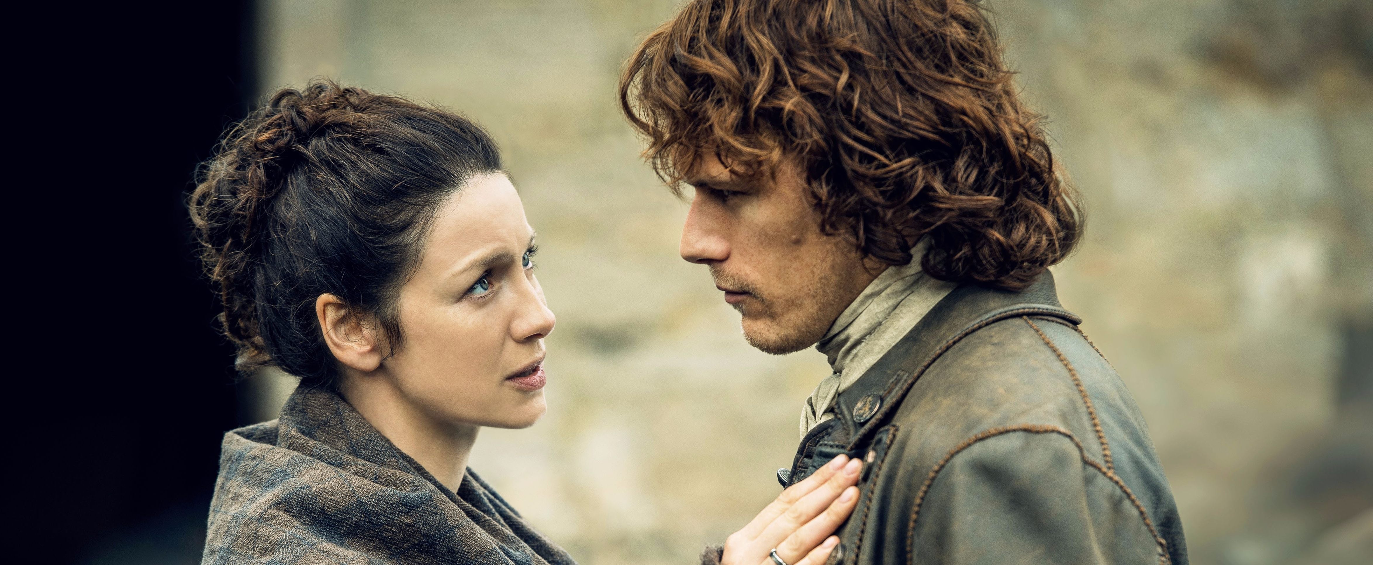 Sam Heughan Outlander Interview November 2016 | PS Entertainment