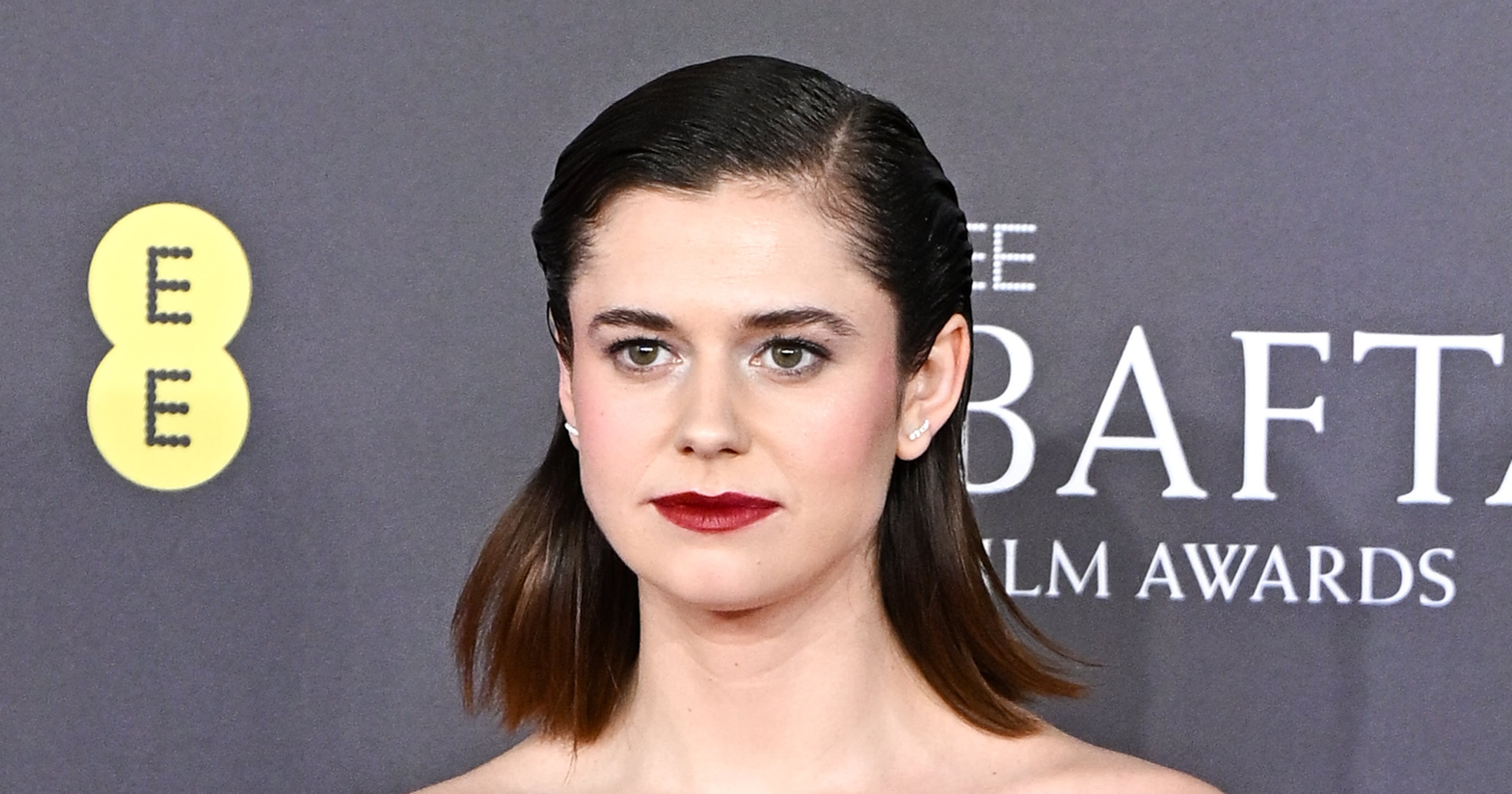 How To Achieve "Saltburn" Star Alison Oliver's Wet Look Bob | PS UK Beauty