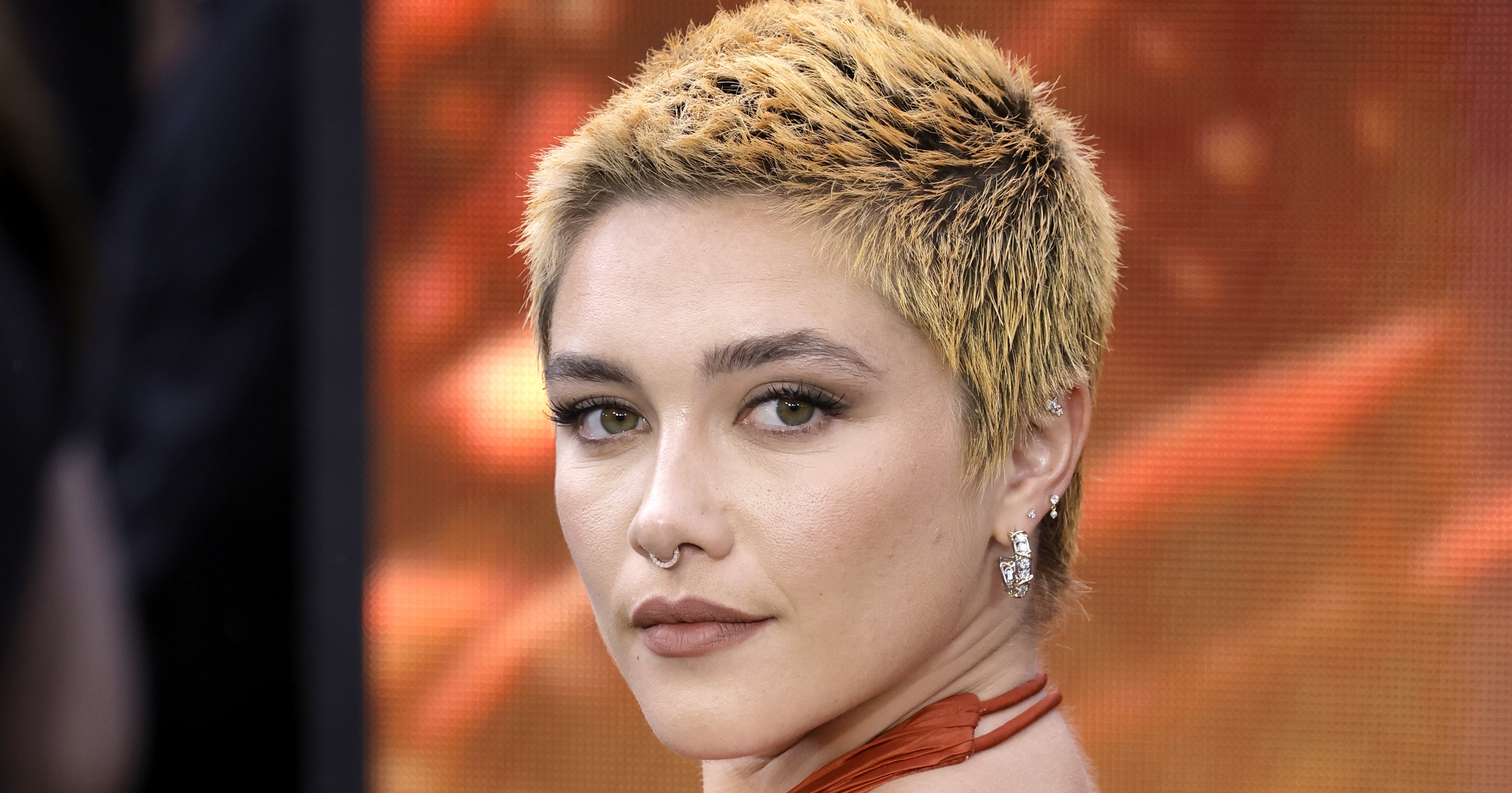 The "Velvet Crop" Hairstyle, Explained by a Hairstylist | PS Beauty