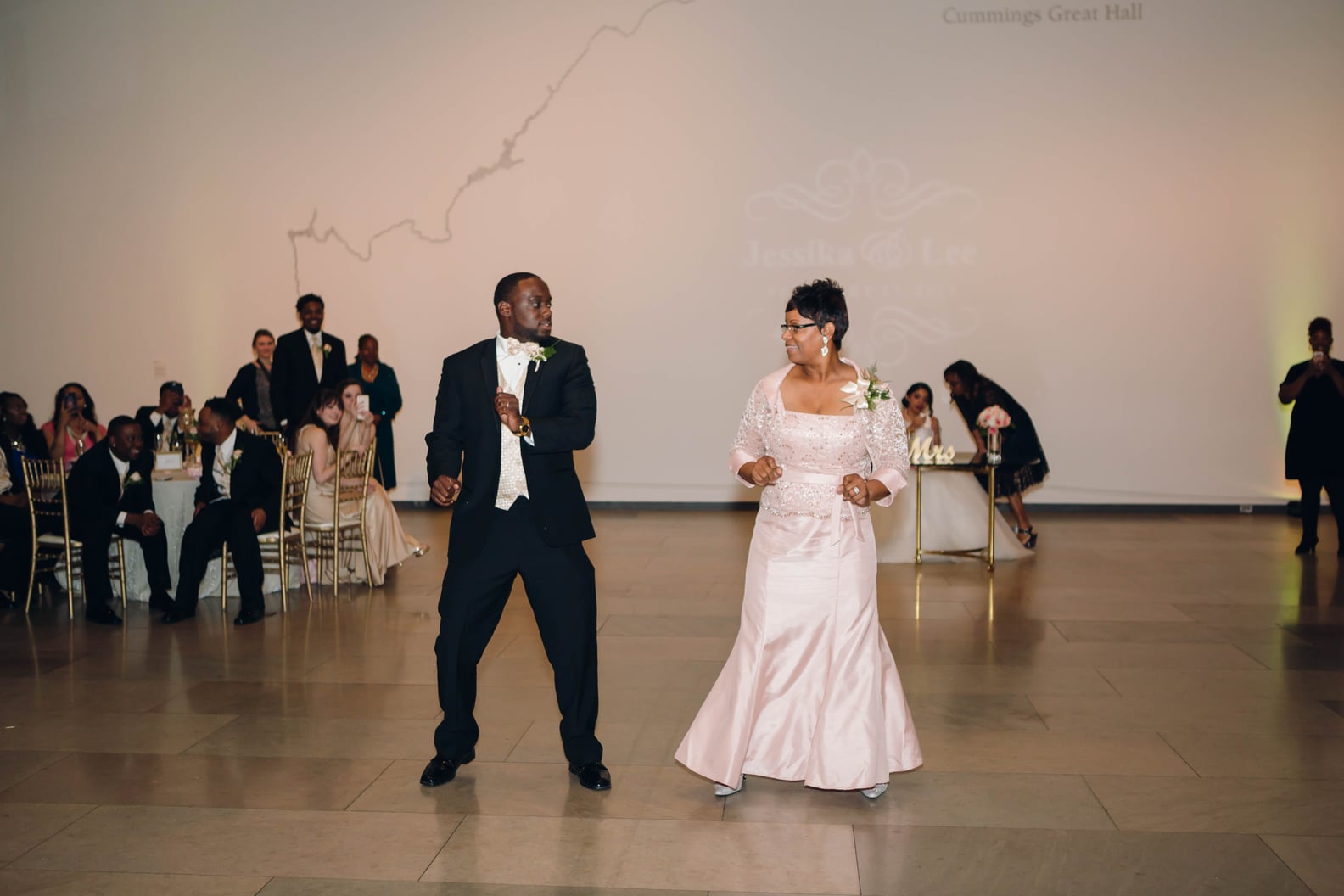 Wedding at an Art Museum | PS Love
