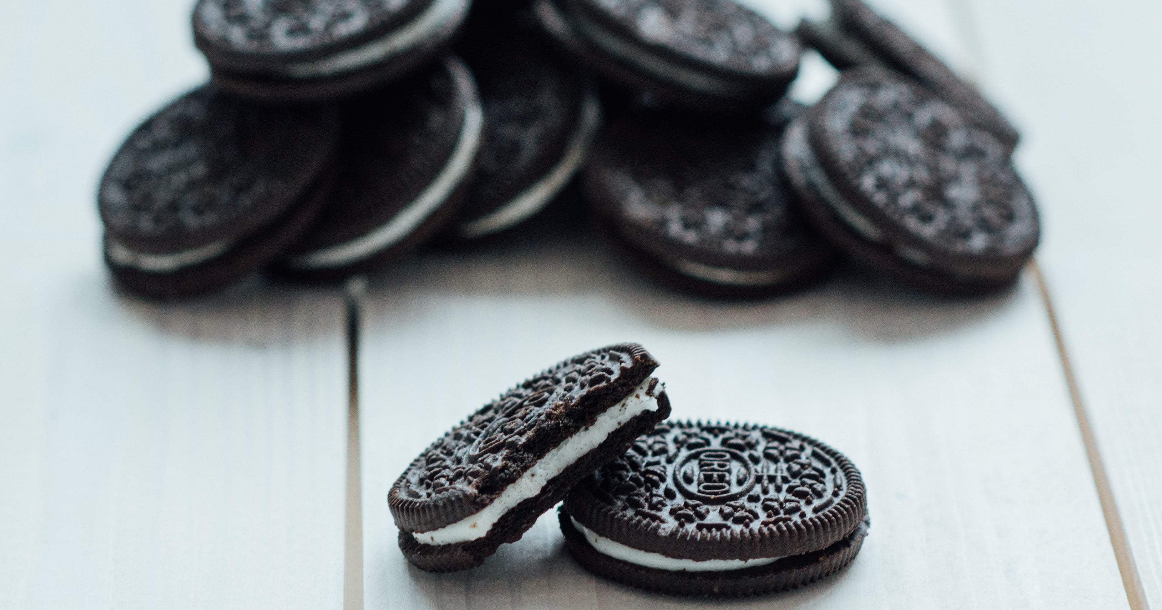 Hydrox Cookies vs. Oreos: What's the Difference? | POPSUGAR Food
