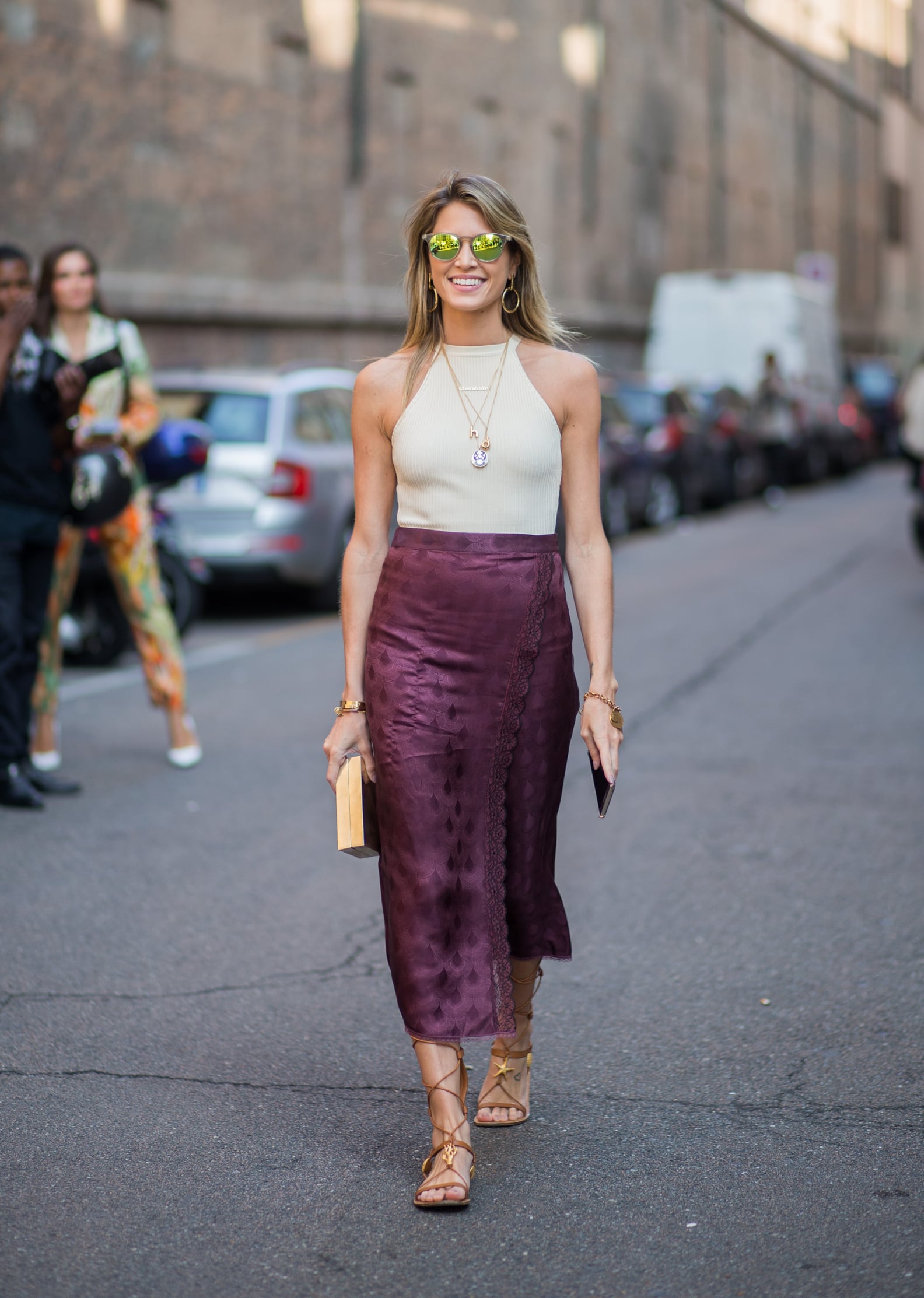 Outfits to Wear With Flats | PS Fashion