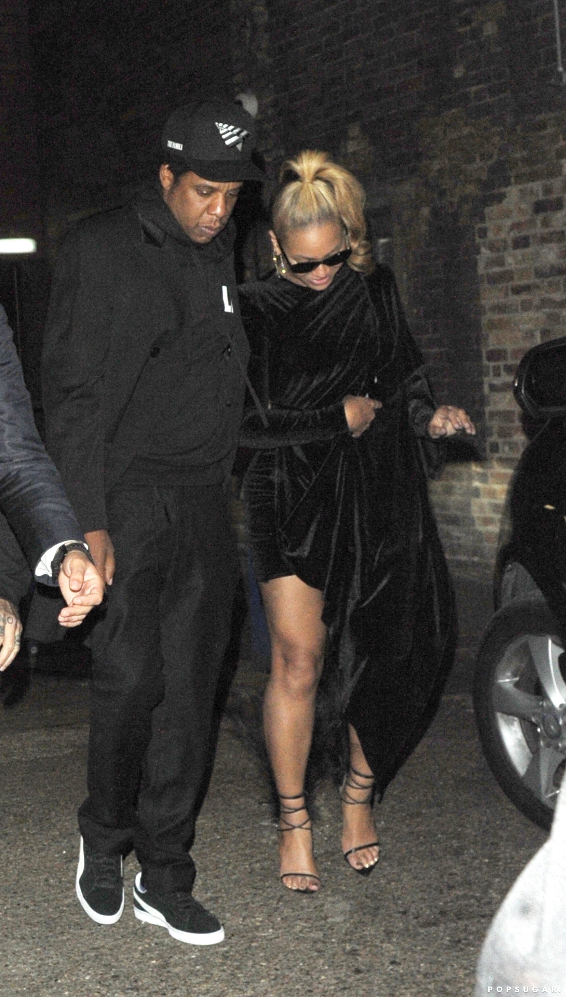 Beyoncé's Black Feather Heels | PS Fashion