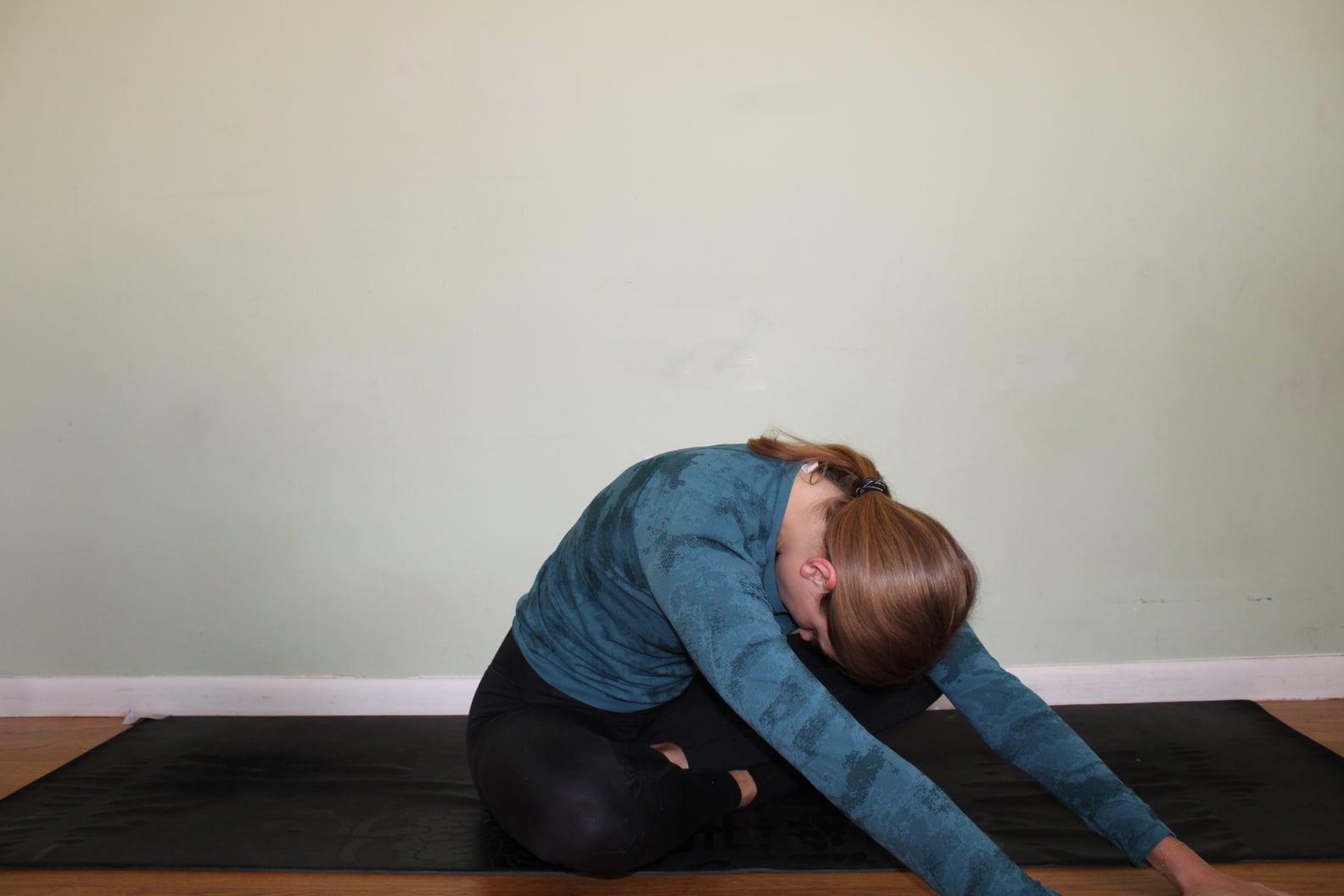 8 Hip-Mobility Exercises For Better Flexibility | PS Fitness