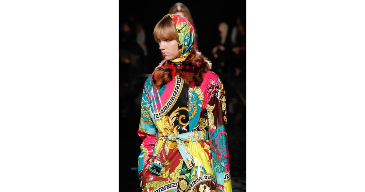 Versace Pre-Fall 2019 Runway | POPSUGAR Fashion UK Photo 133