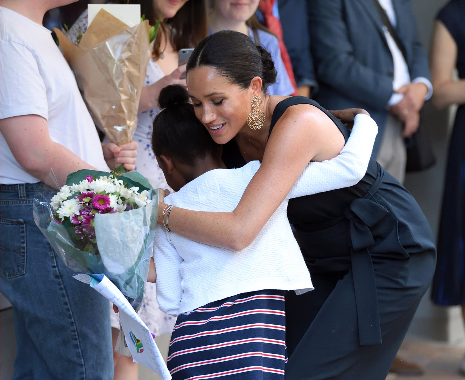 Prince Harry and Meghan Markle Hugging on South Africa Tour | PS Celebrity