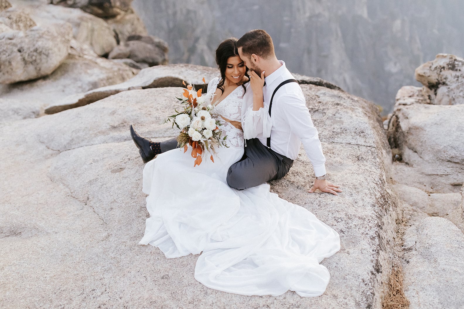 See Photos From This Couple's Dreamy Yosemite Vow Exchange | PS Love