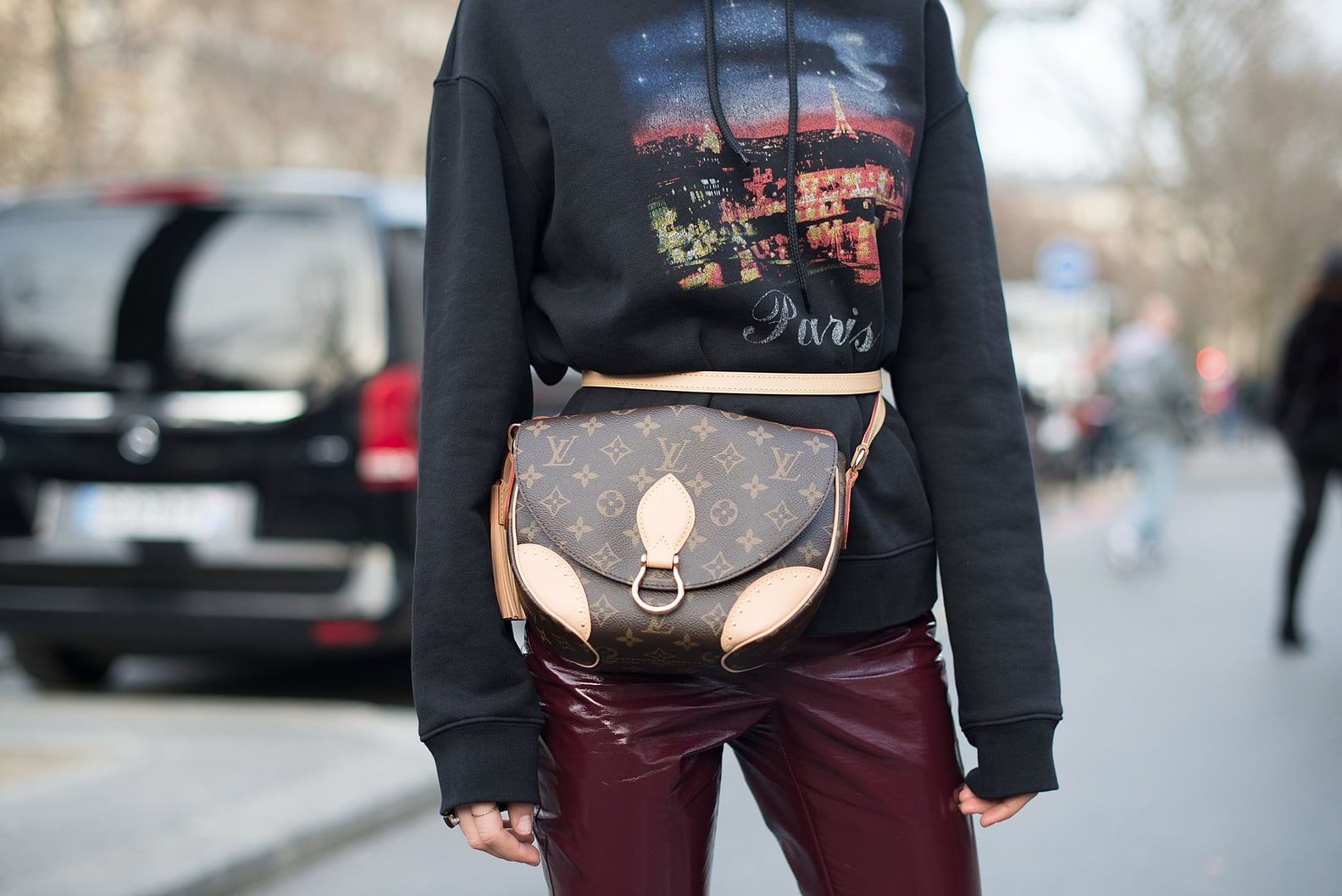 Street Style Accessories Trends at Fashion Week Fall 2017 | POPSUGAR ...