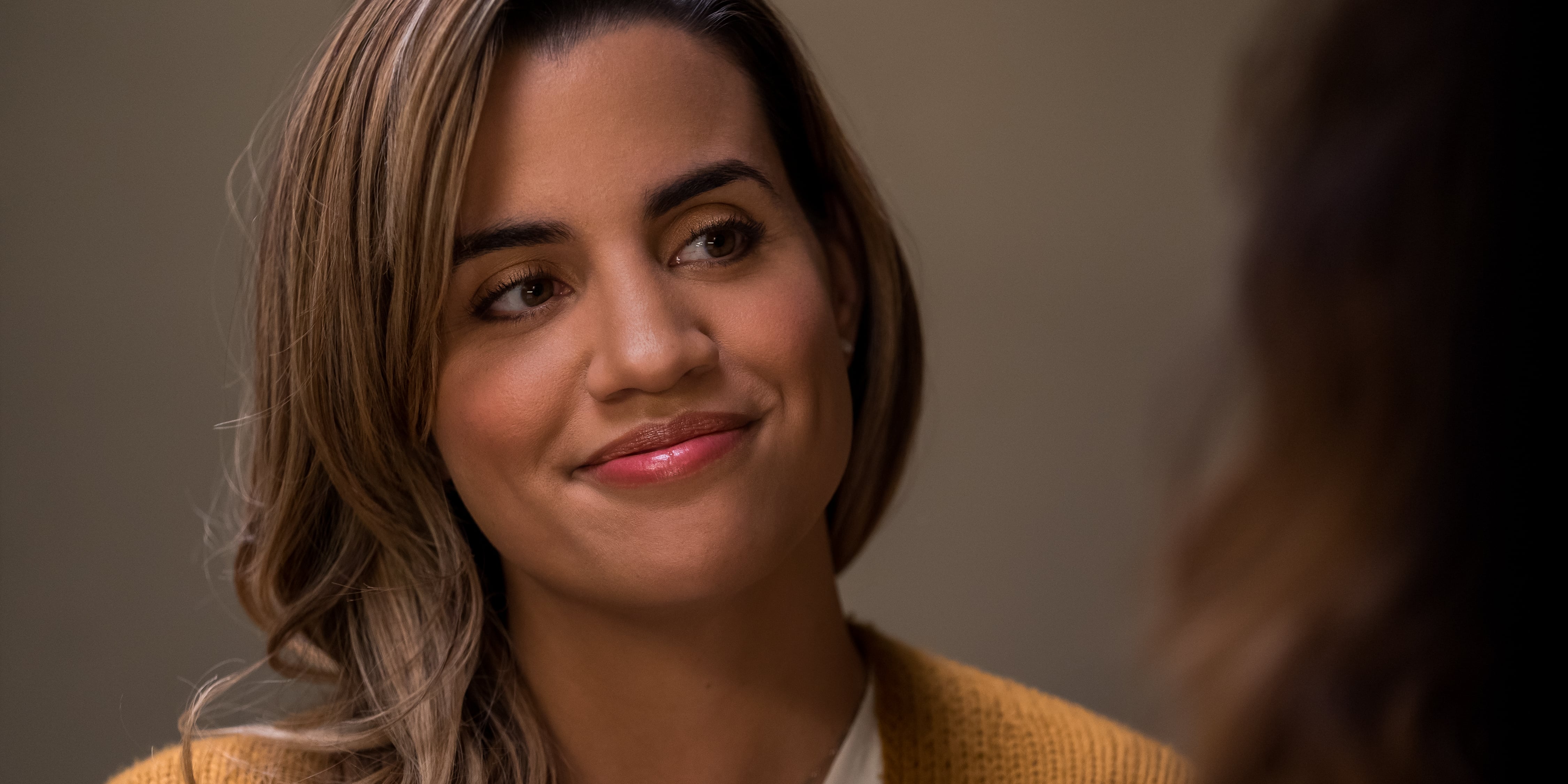 Who Plays Michelle on Netflix's Dead to Me? | PS Entertainment