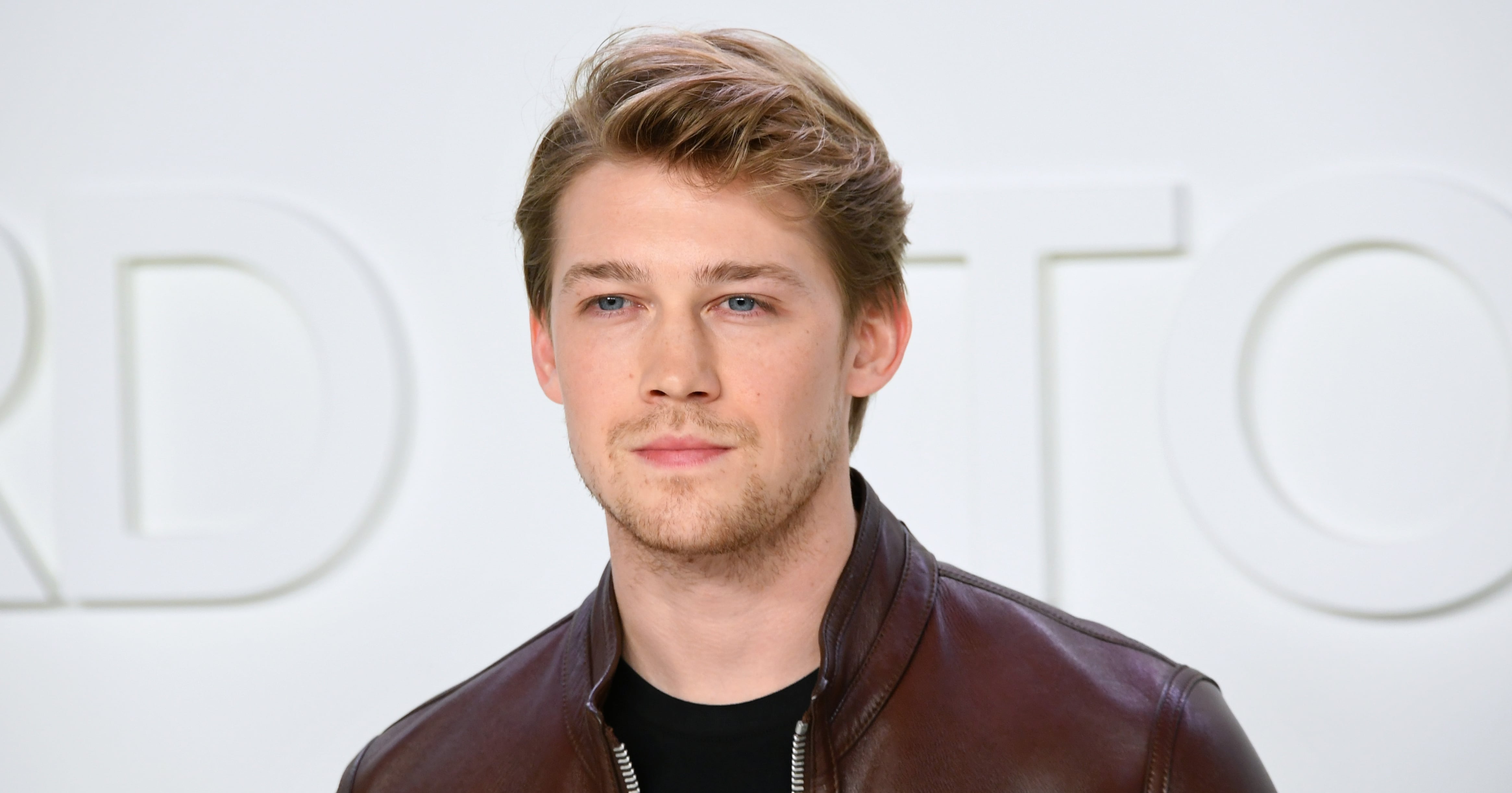 Joe Alwyn Talks Working on Music With Taylor Swift | PS Celebrity