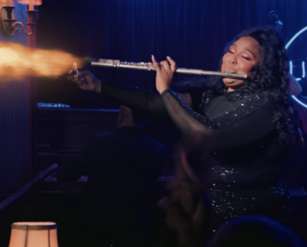 The Legend of Lizzo Playing Flute Video | PS Entertainment