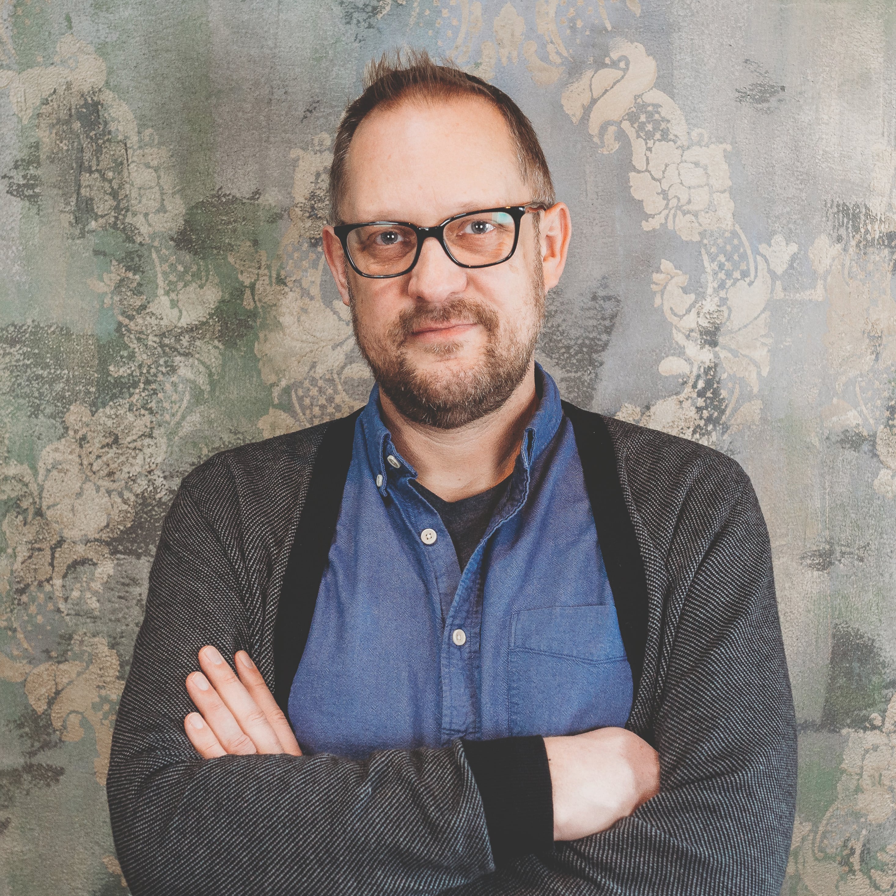 Peter Swanson - POPSUGAR