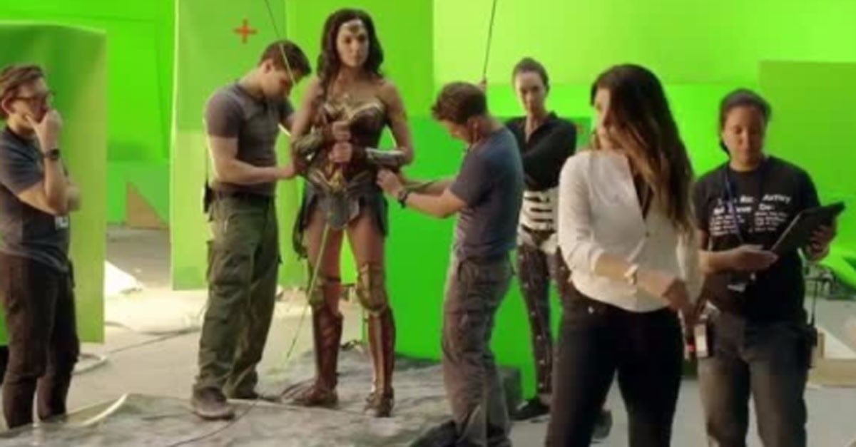 Wonder Woman Behind-the-Scenes Footage Video | PS Entertainment