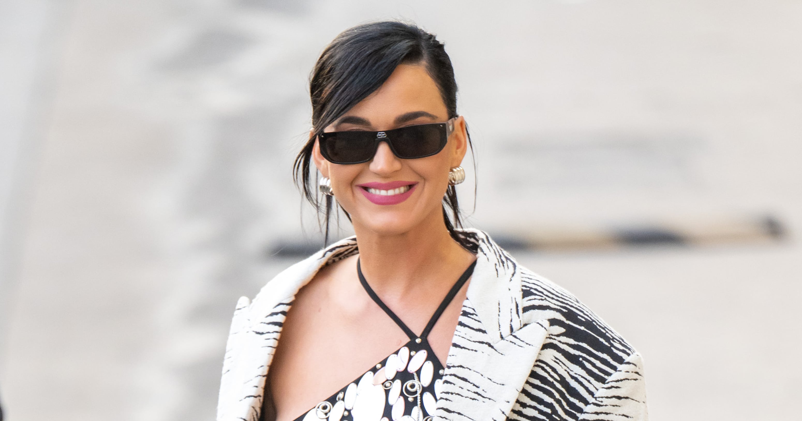 Katy Perry's Zebra Blazer and Skirt on Jimmy Kimmel Live | POPSUGAR Fashion