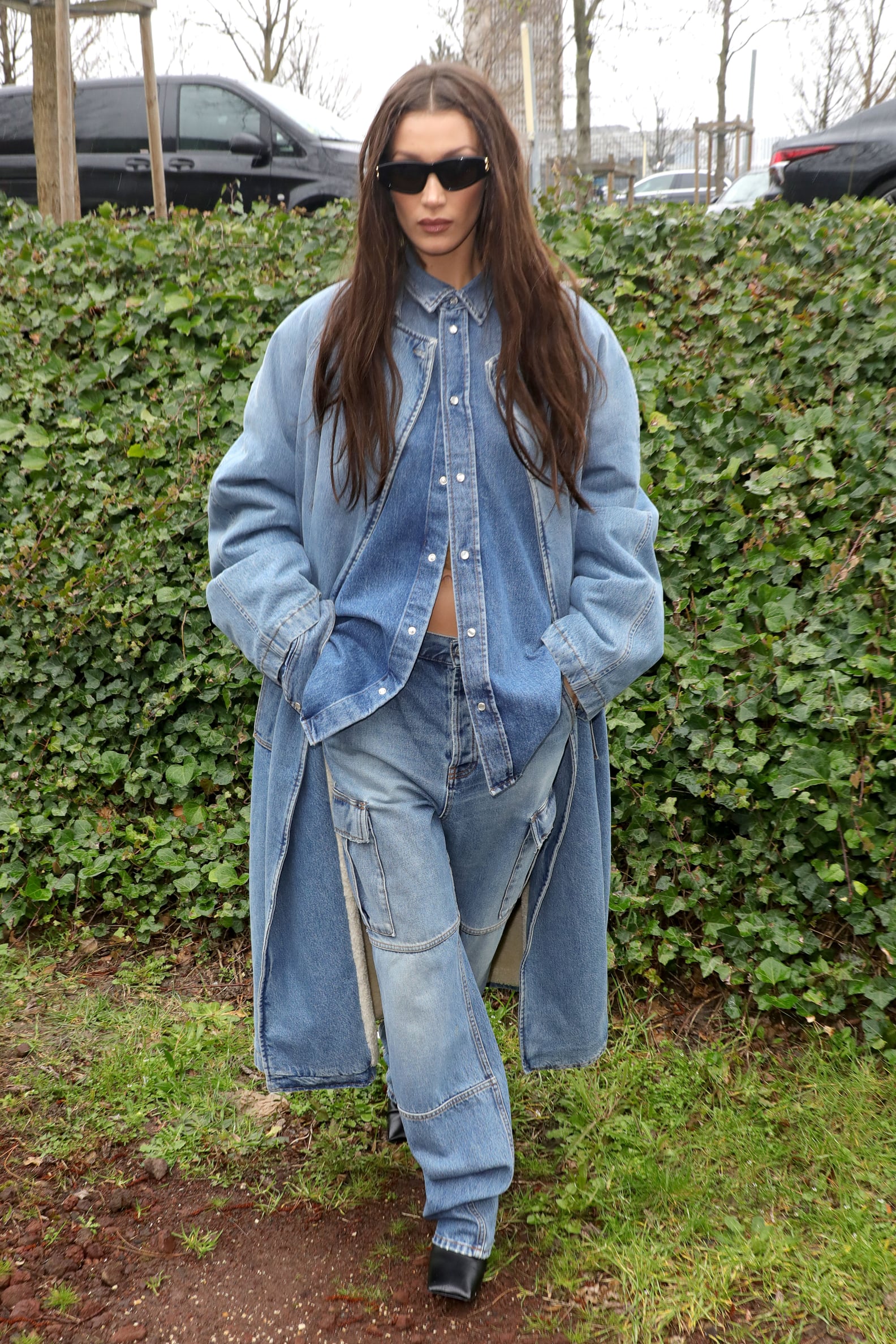 Bella Hadid Denim-on-Denim Outfit Paris Fashion Week Photos | PS Fashion