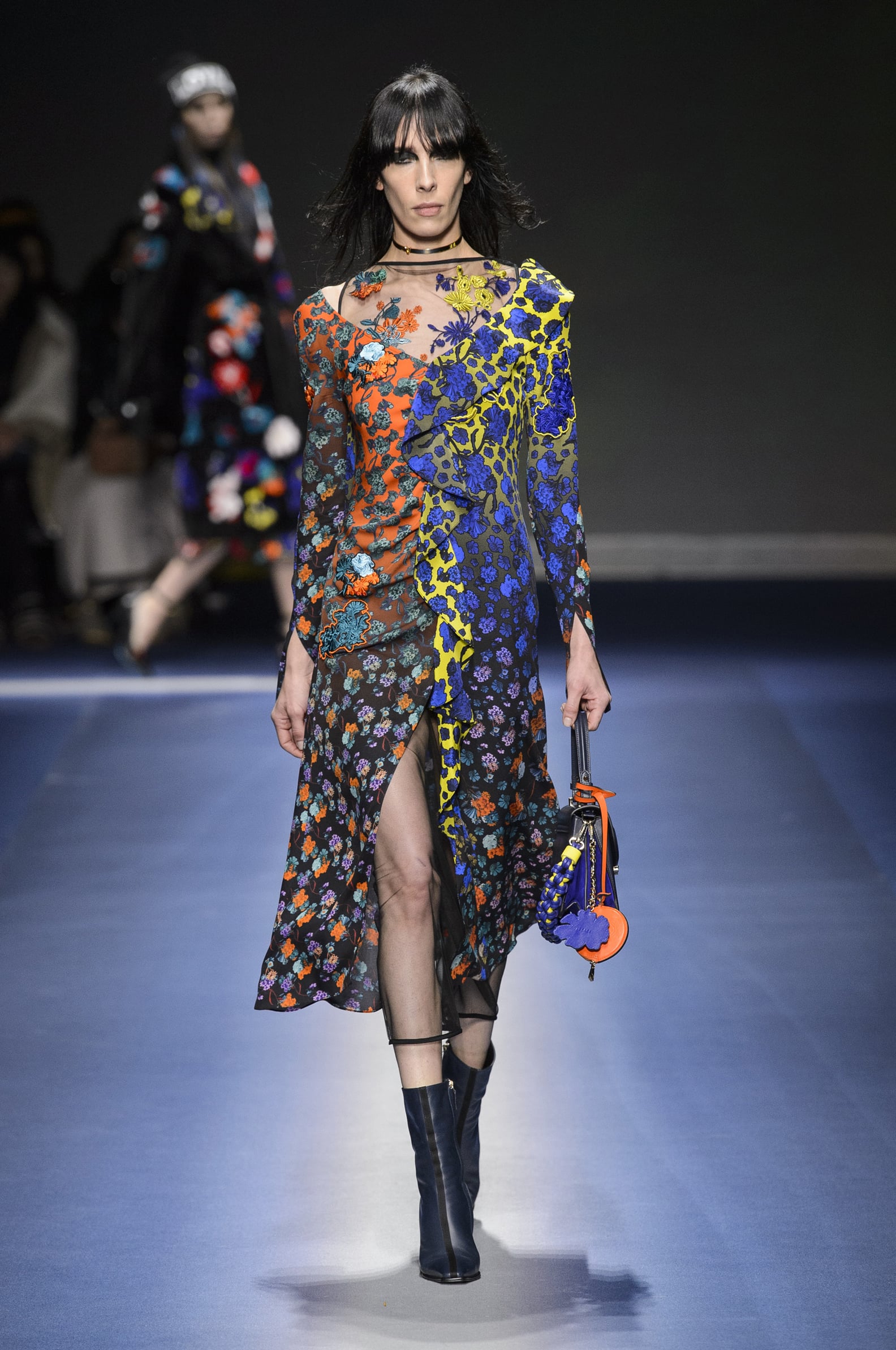 Versace Fall 2017 Runway | PS Fashion