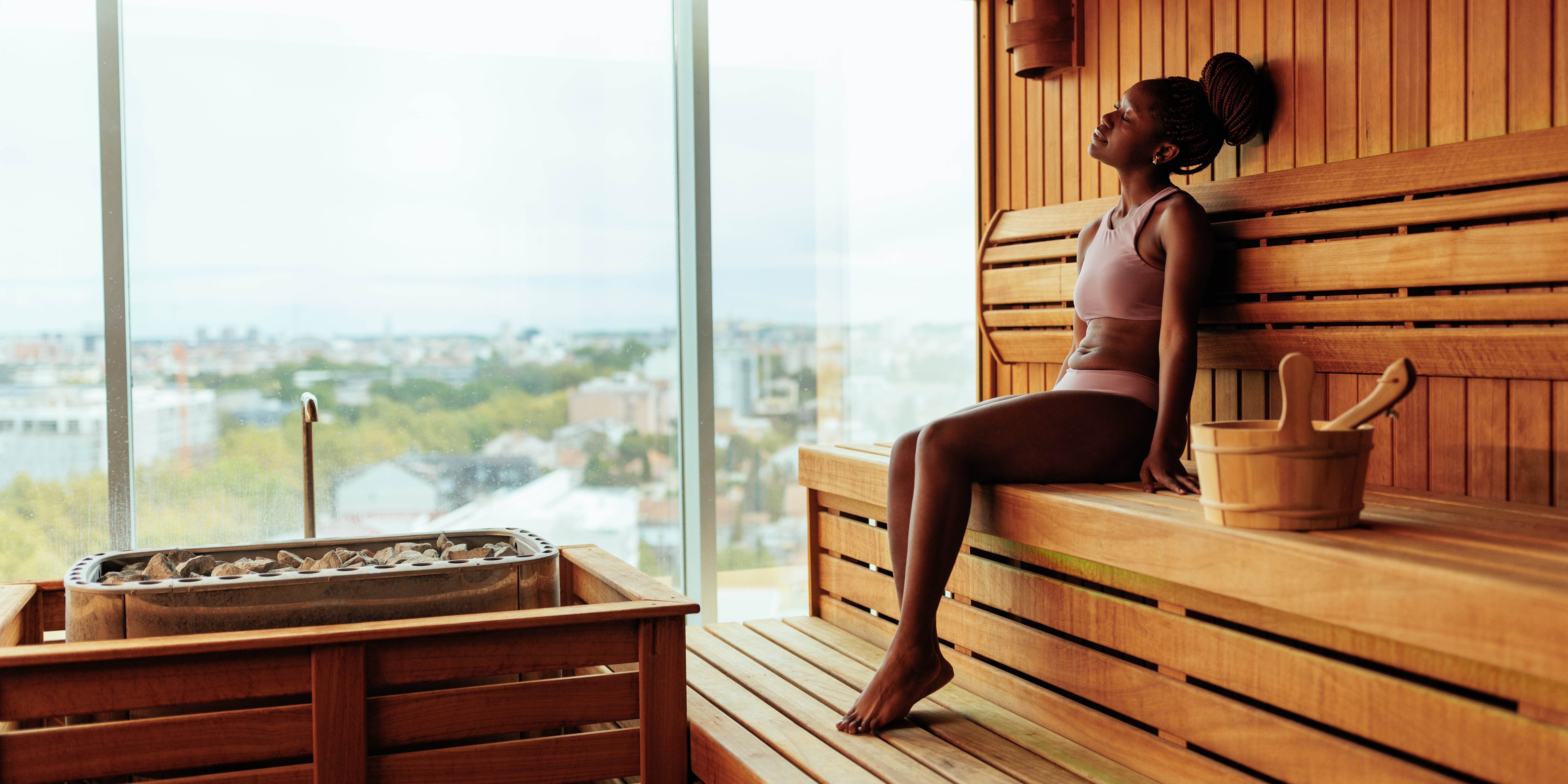 Sauna Benefits After a Workout: Experts Weigh In | PS Fitness