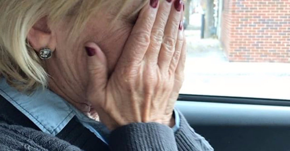 Mom Cries After Voting For Hillary Clinton | PS News