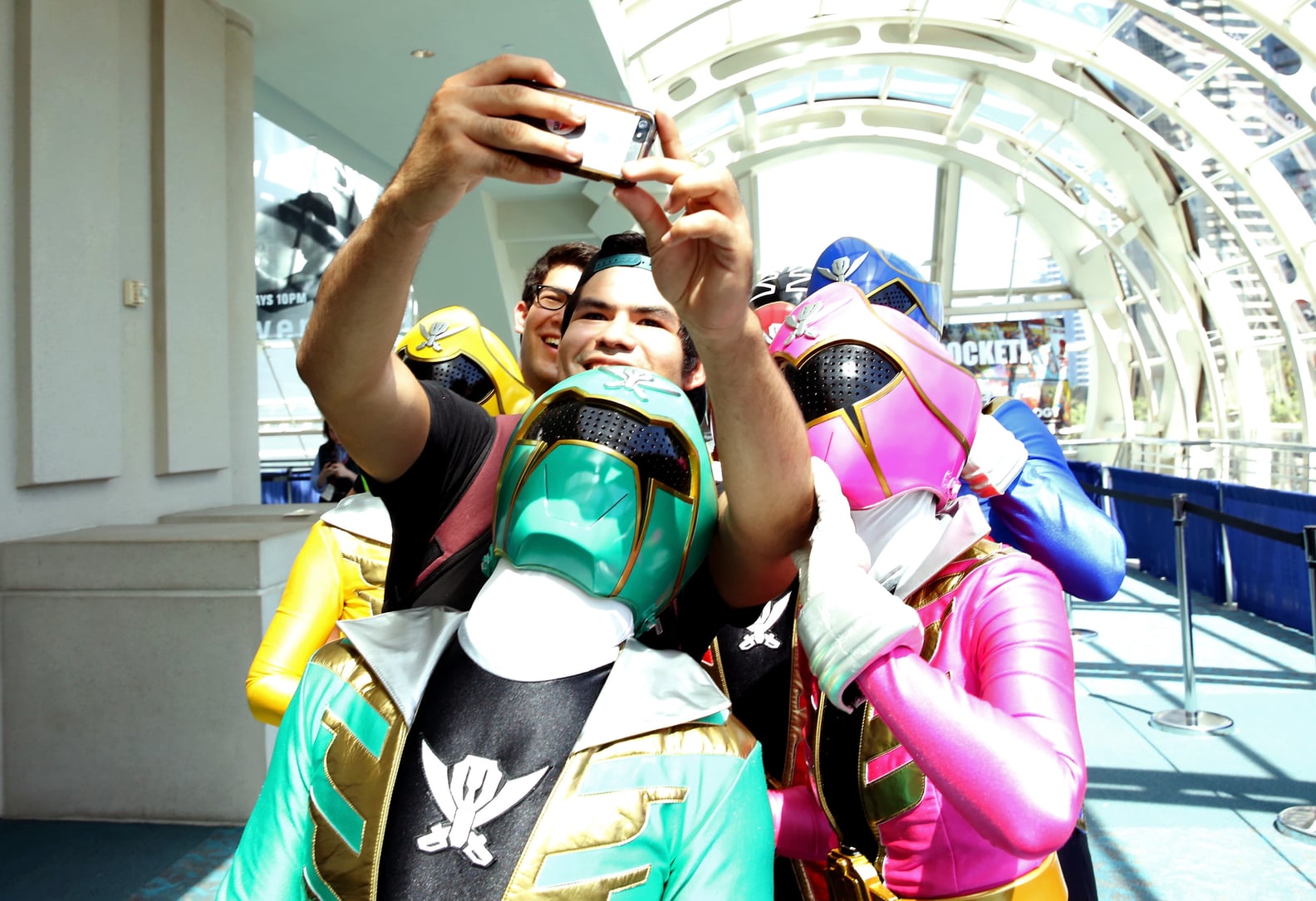 Comic-Con Waiting in Line | PS Tech