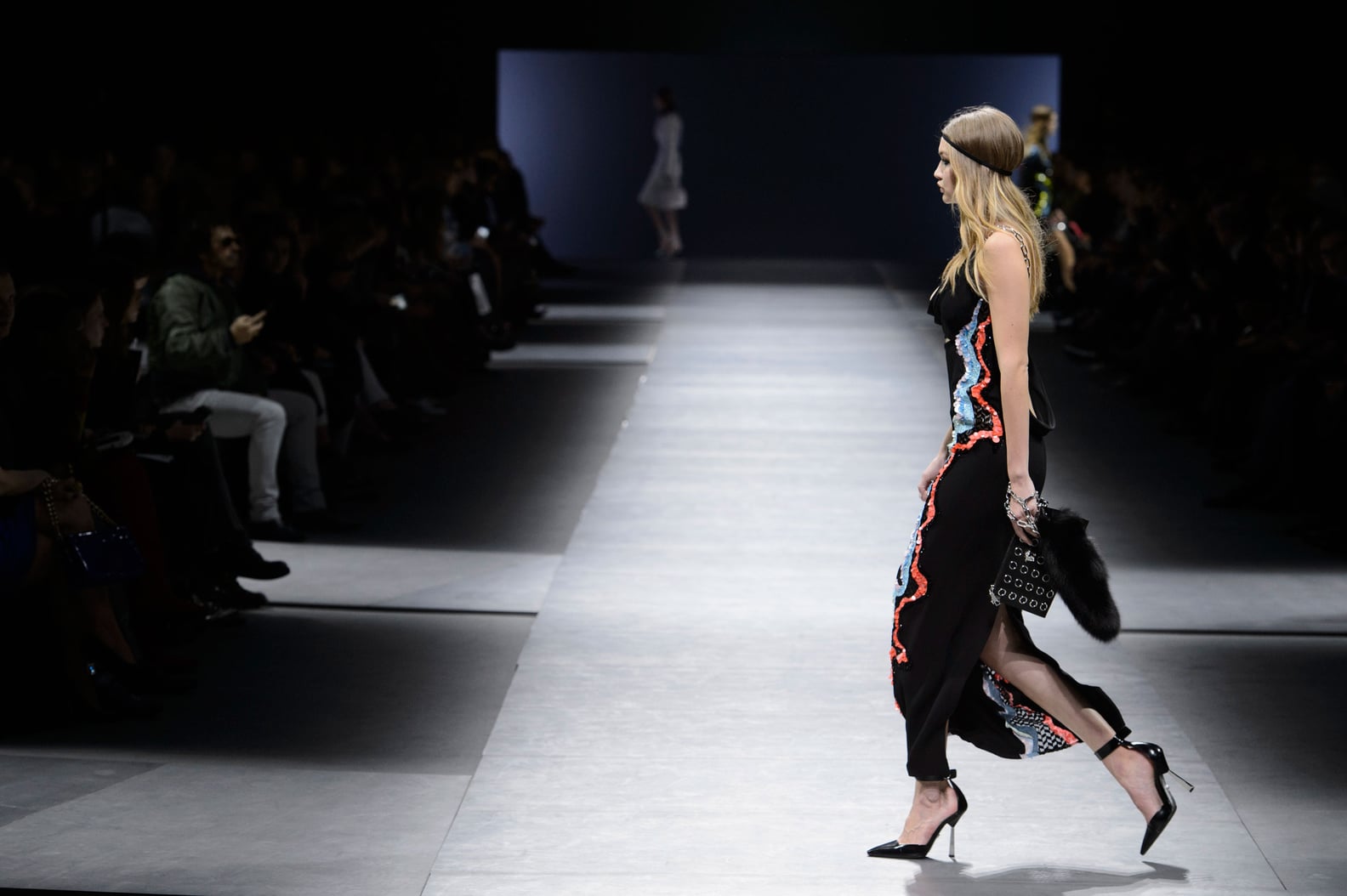 Versace Fall 2016 Runway | PS Fashion