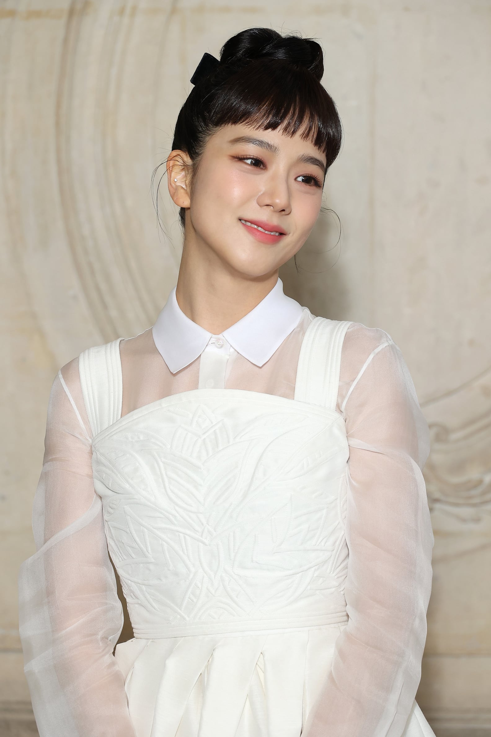 Blackpink's Jisoo's Micro Bangs at the Dior Show | PS Beauty