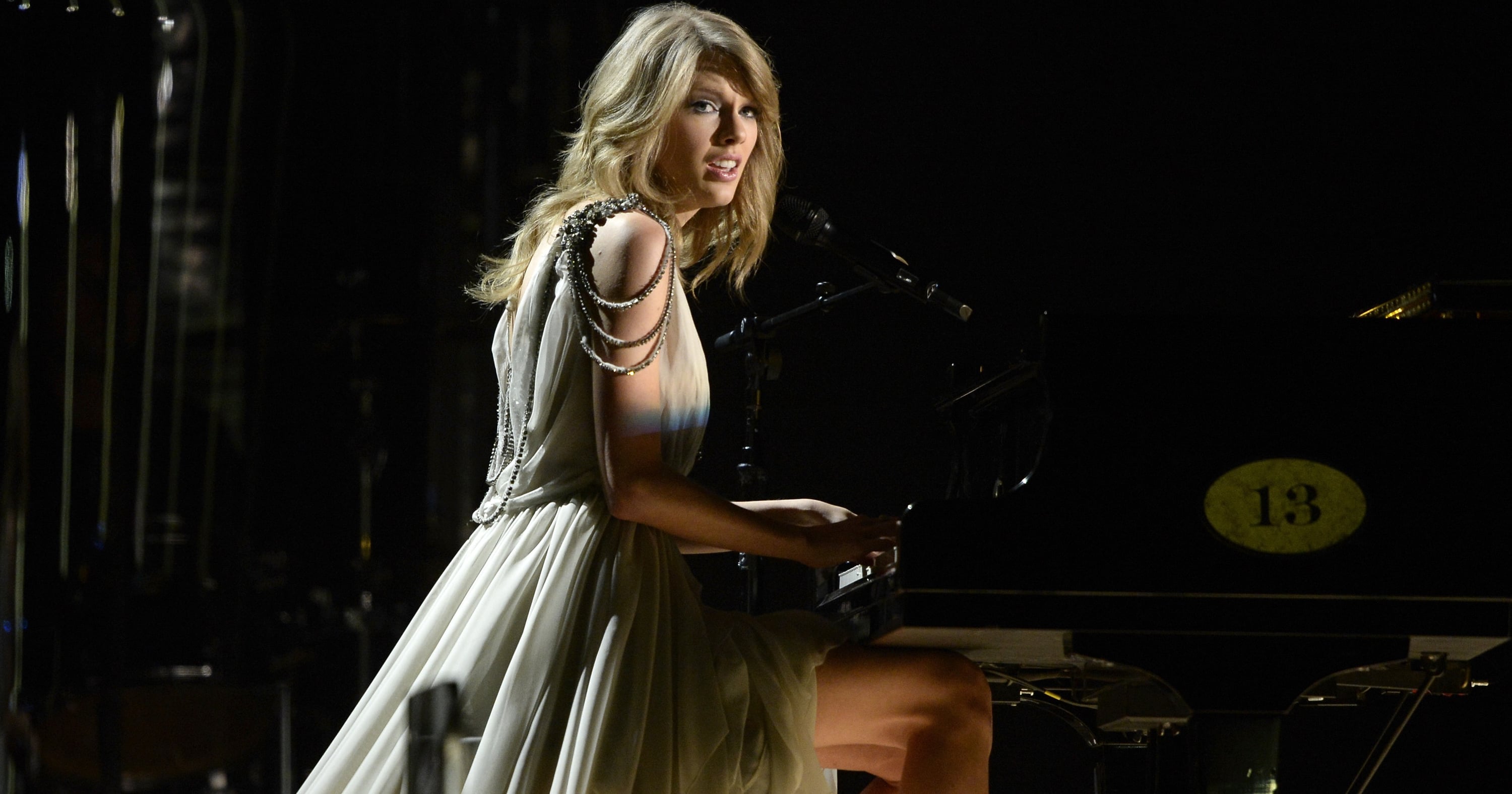 Saddest Taylor Swift Songs Playlist | PS Entertainment