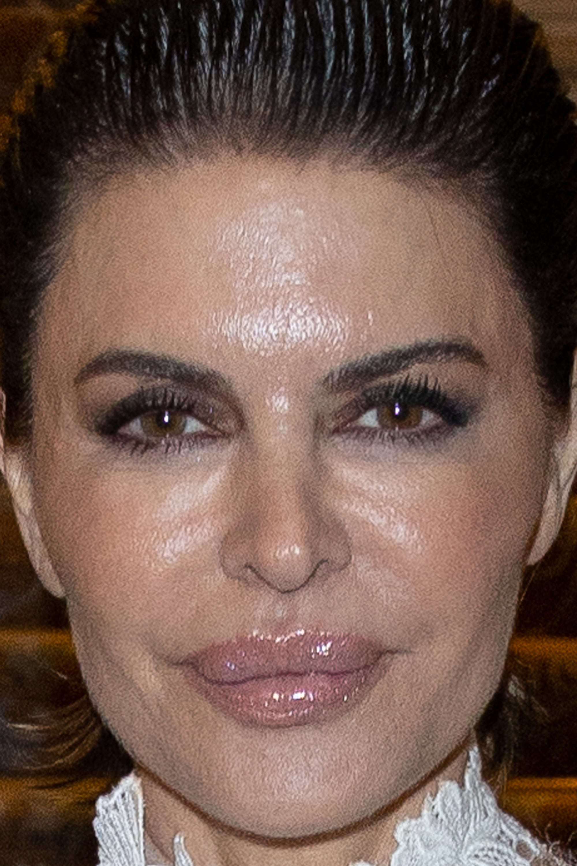 Lisa Rinna's Milk-Bath Nails For the Chanel Cruise Show | POPSUGAR Beauty