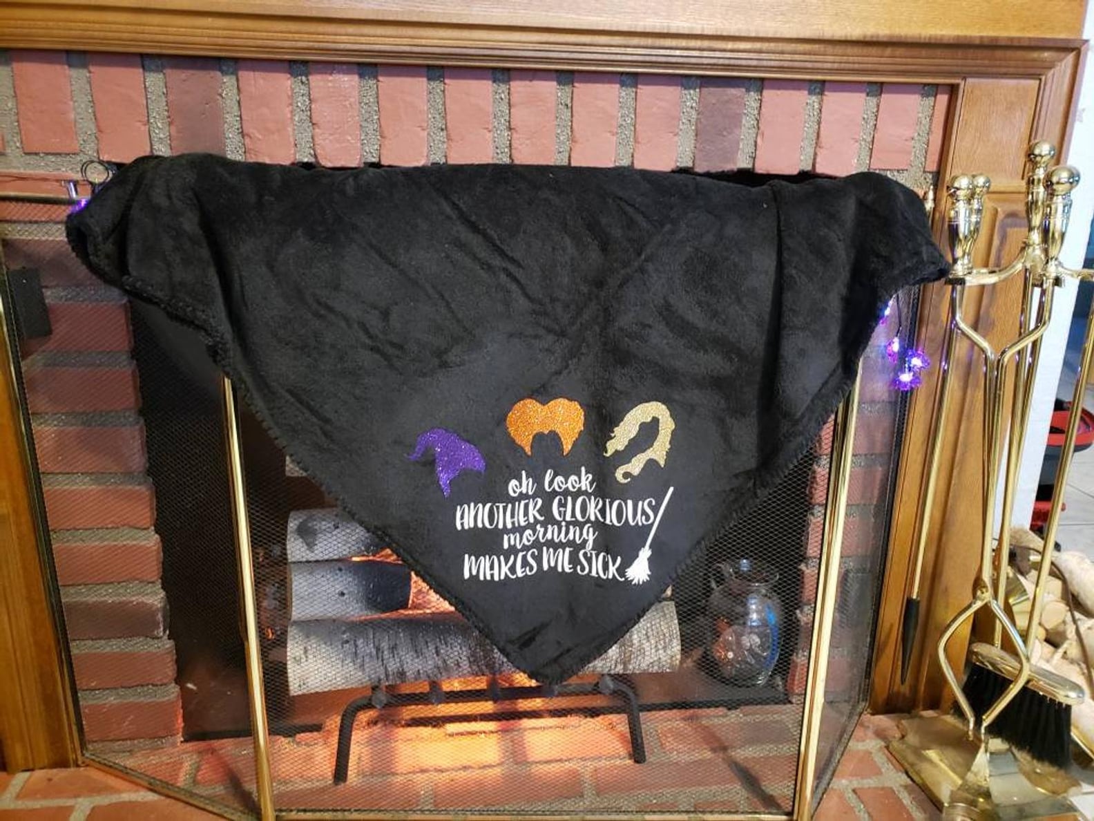 These Hocus Pocus Blankets Will Keep You Wickedly Warm | POPSUGAR Home