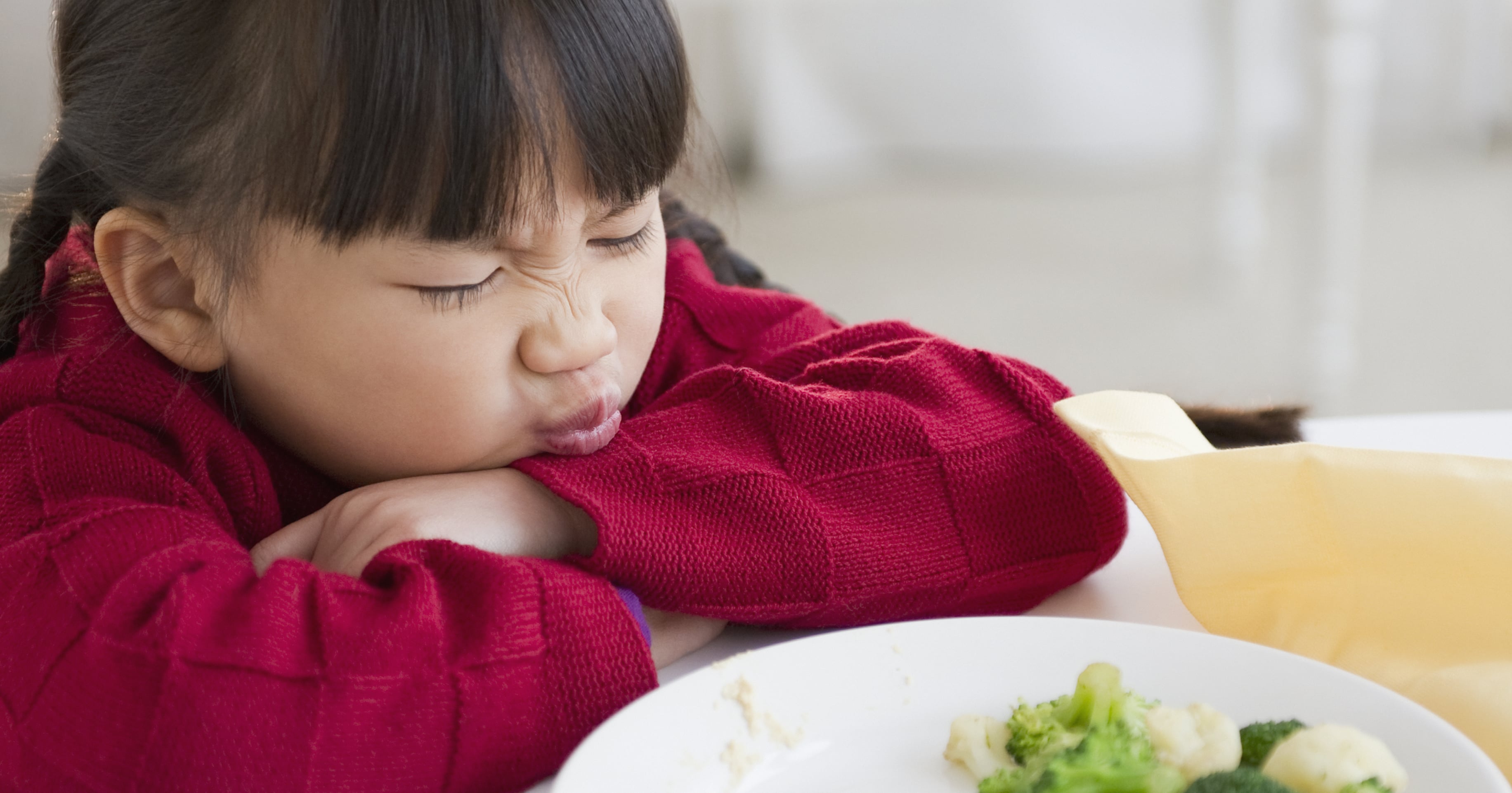 Toddler Won't Eat? These Expert Tips Can Help | POPSUGAR Family