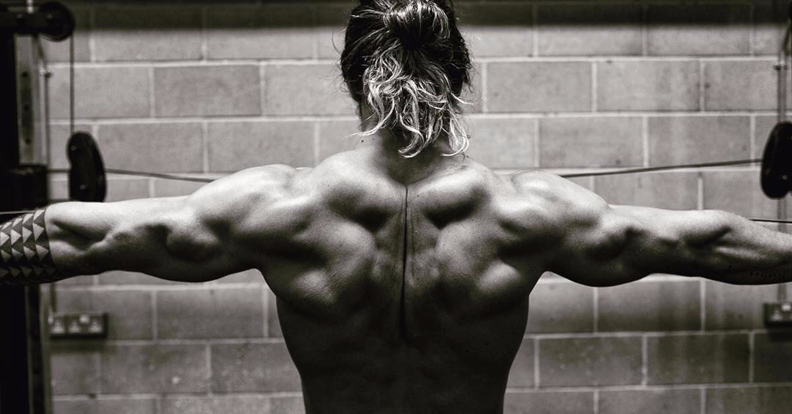 Jason Momoa Back Muscle Pictures | PS Celebrity