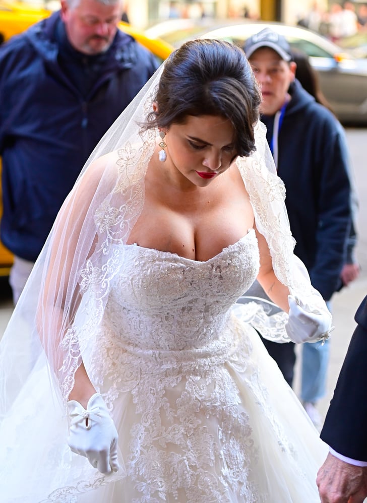 Selena Gomezs Wedding Dress In Only Murders In The Building Popsugar