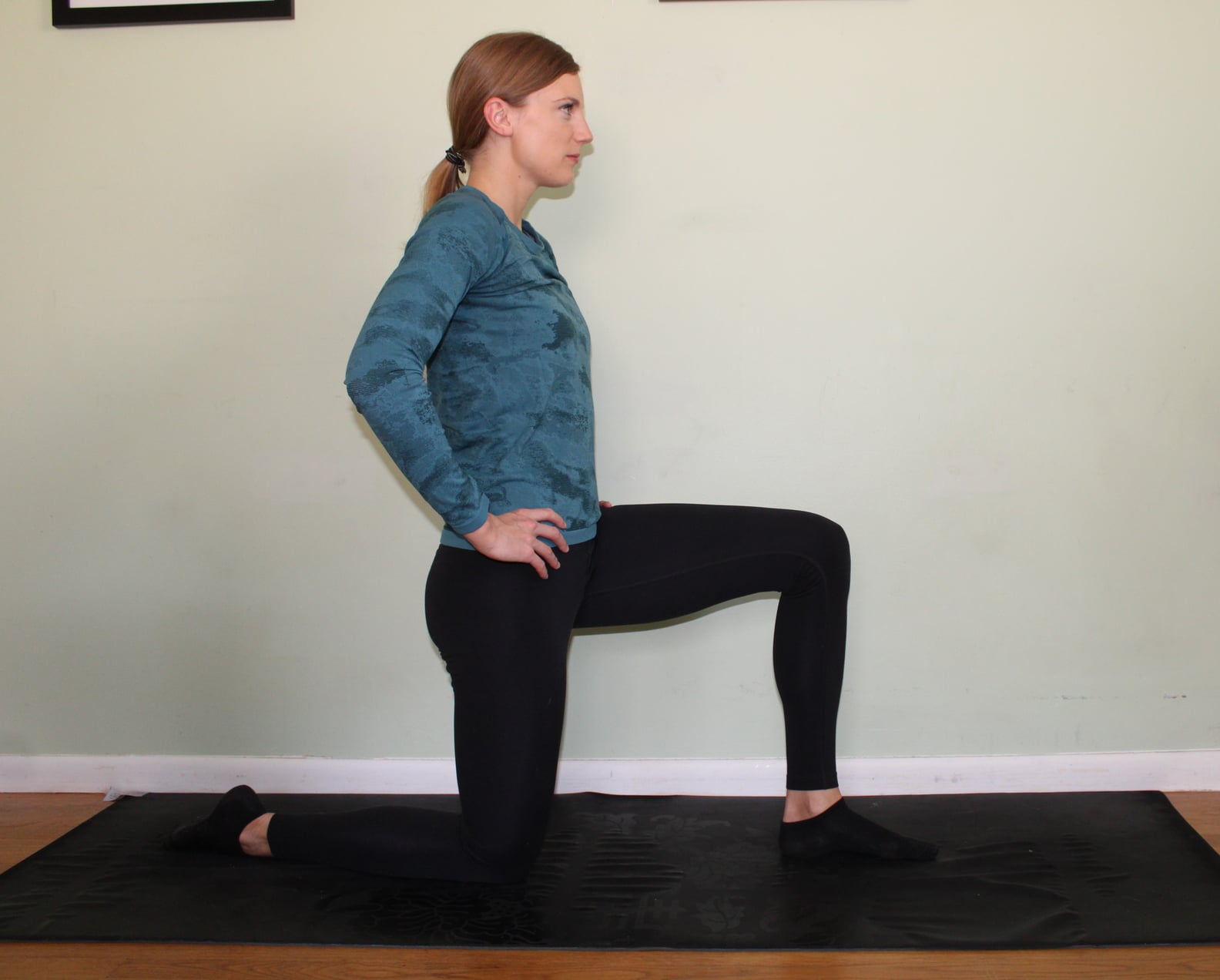 8 Hip-Mobility Exercises For Better Flexibility | PS Fitness
