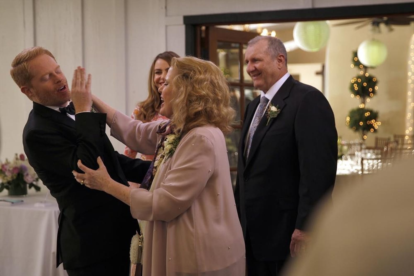 Mitchell and Cameron's Wedding on Modern Family | Pictures | POPSUGAR ...