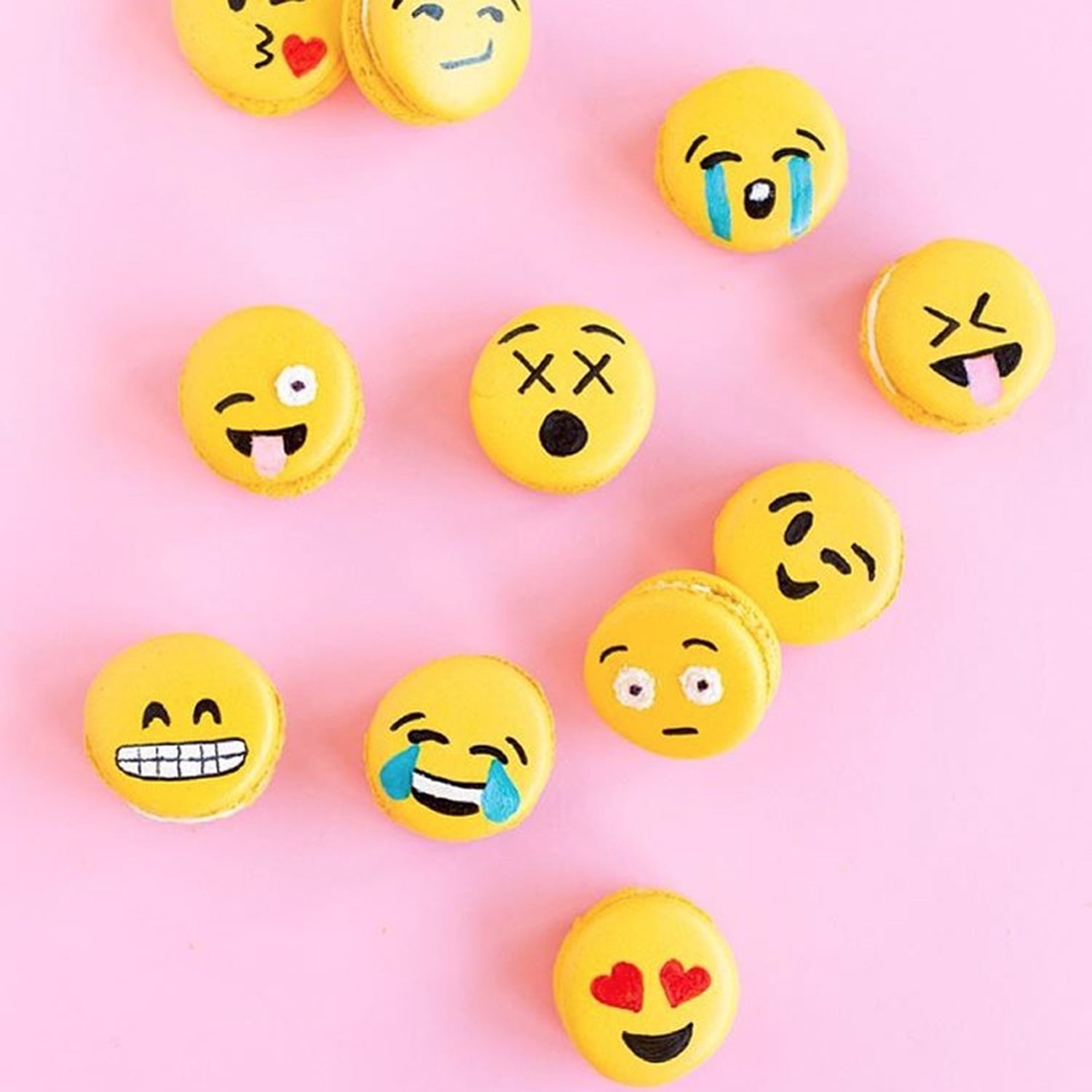 Emoji Macarons | PS Food