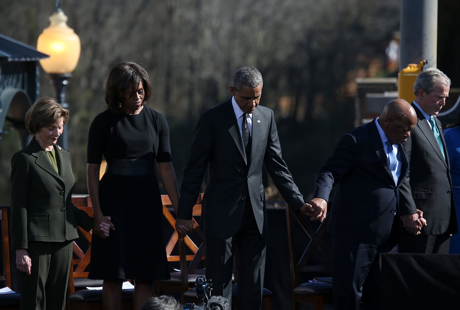 Photos of the Obamas and the Bushes Together | PS News