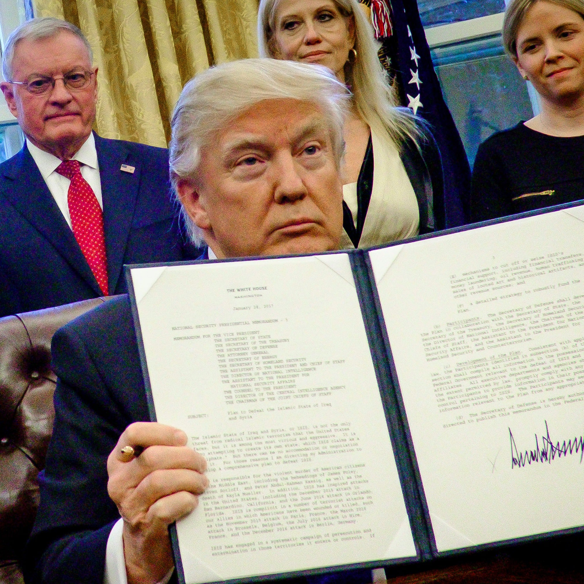 Trump Drawings Photoshop Twitter Account | PS Tech