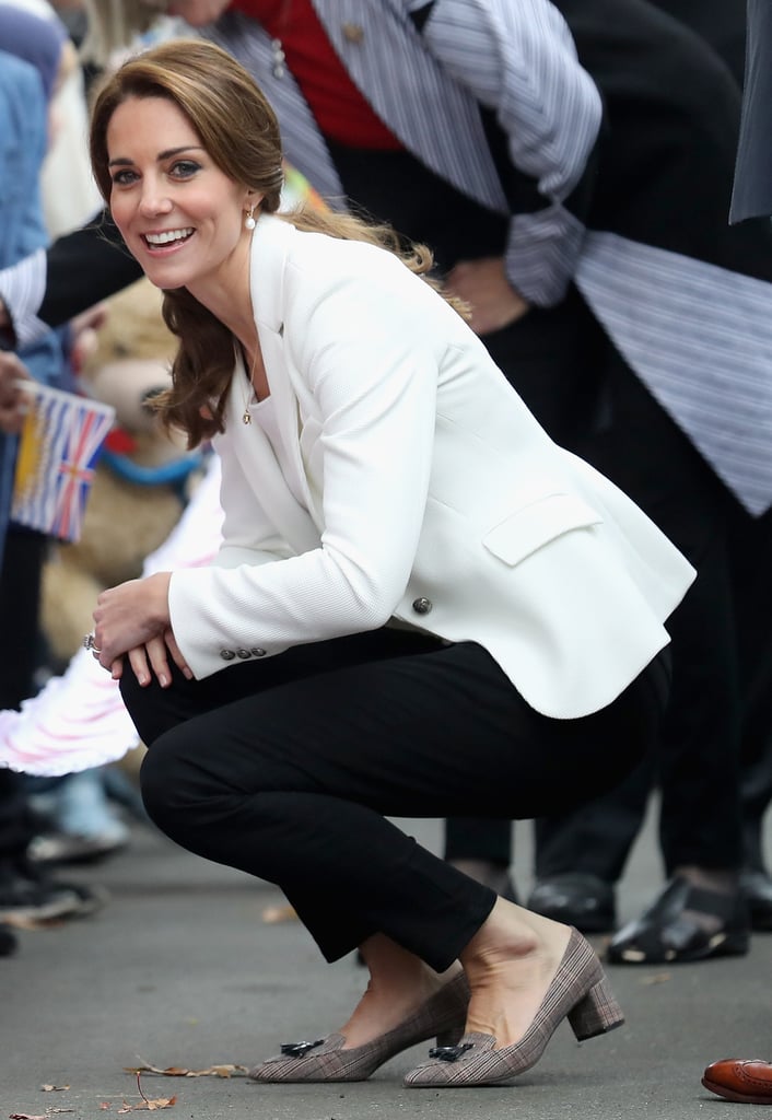 Kate Middleton Wearing Zara Jeans and Blazer in Canada 2016 | POPSUGAR ... Kate Middleton Wearing Zara Jeans and Blazer in Canada 2016 | POPSUGAR ...