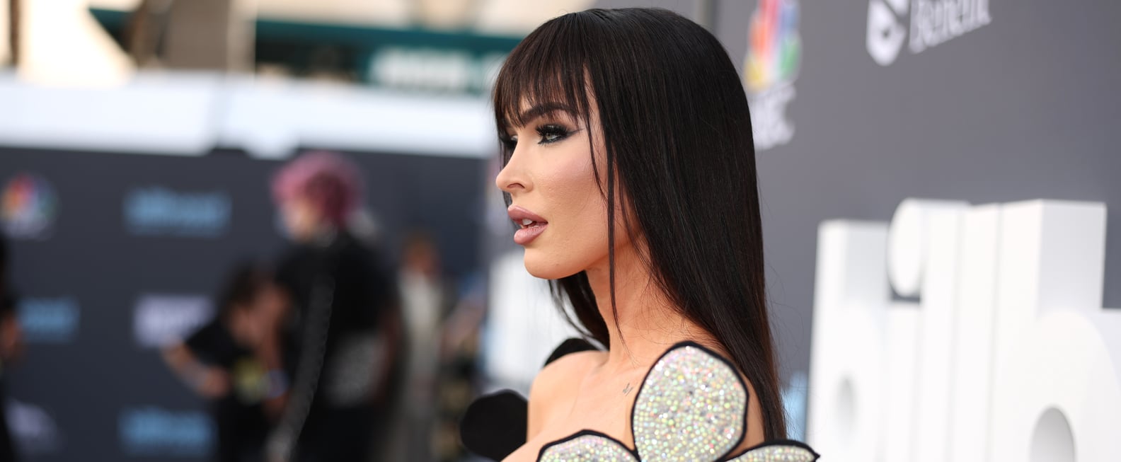 Megan Fox's Bangs at the 2022 Billboard Music Awards | POPSUGAR Beauty