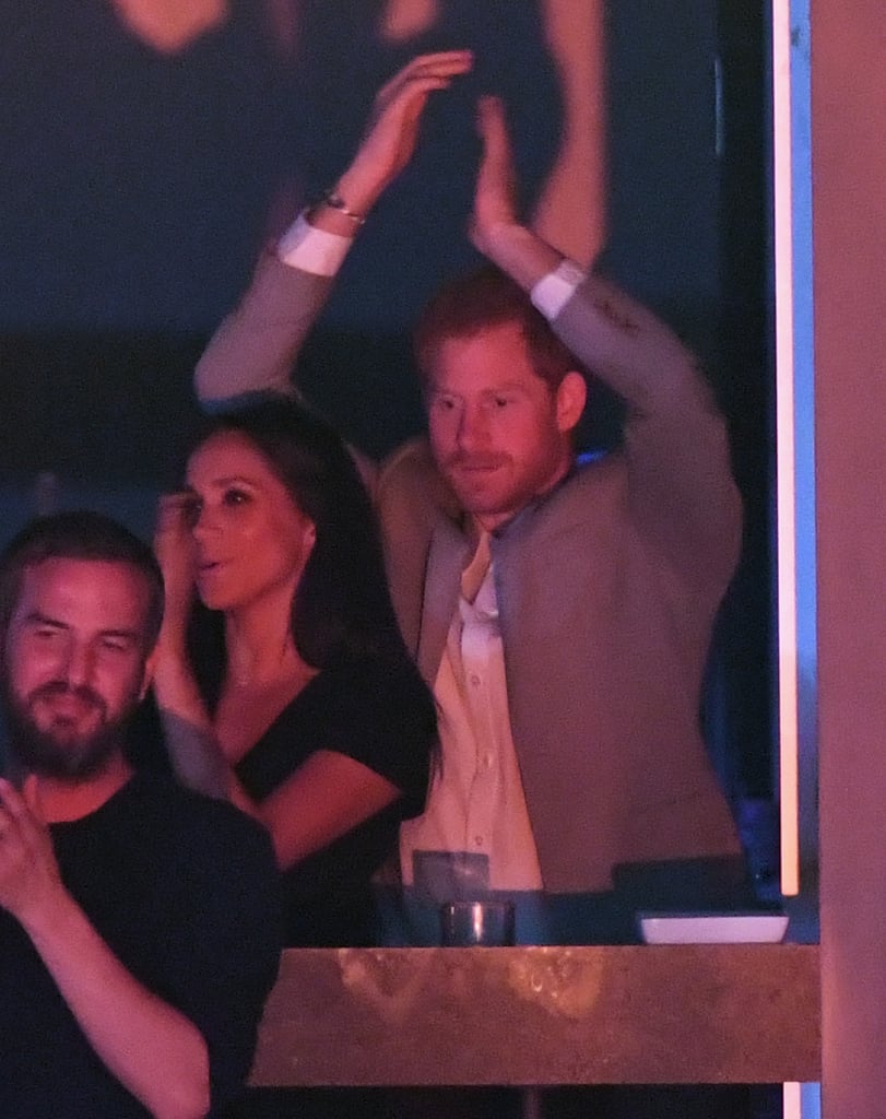 Prince Harry Kissing Meghan Markle At Invictus Games 2017 Popsugar Celebrity Photo 7