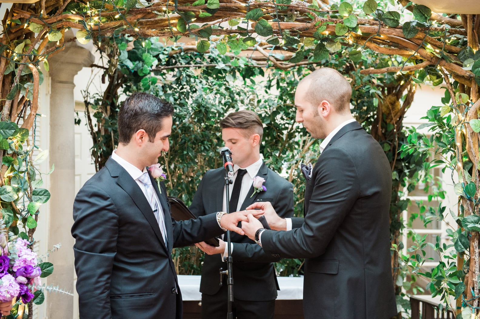 Restaurant Courtyard Wedding | PS Love