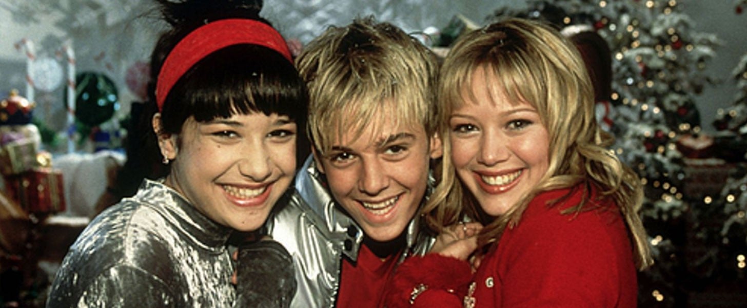 Where to Watch Disney Channel Holiday Throwback Episodes | PS Entertainment