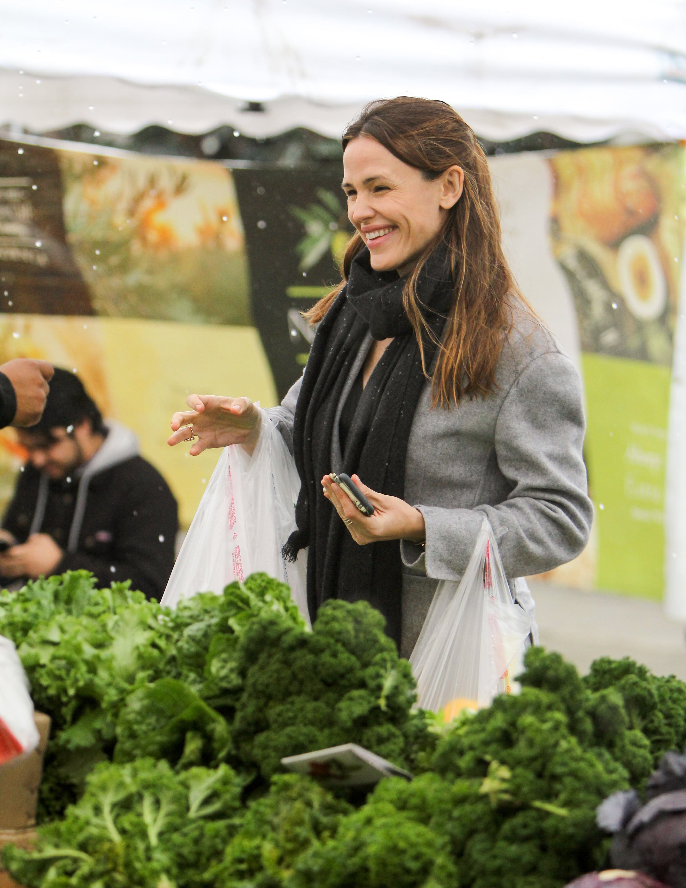 Jennifer Garner at the Farmers Market 2016 Pictures | PS Celebrity