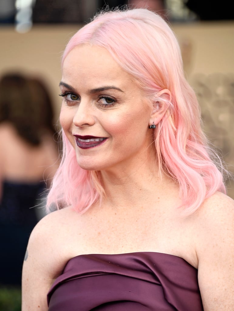 Taryn Manning Pink Hair at the 2017 SAG Awards | POPSUGAR Beauty