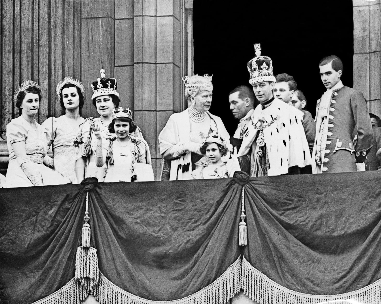 Famous British Royal Couples | PS Celebrity