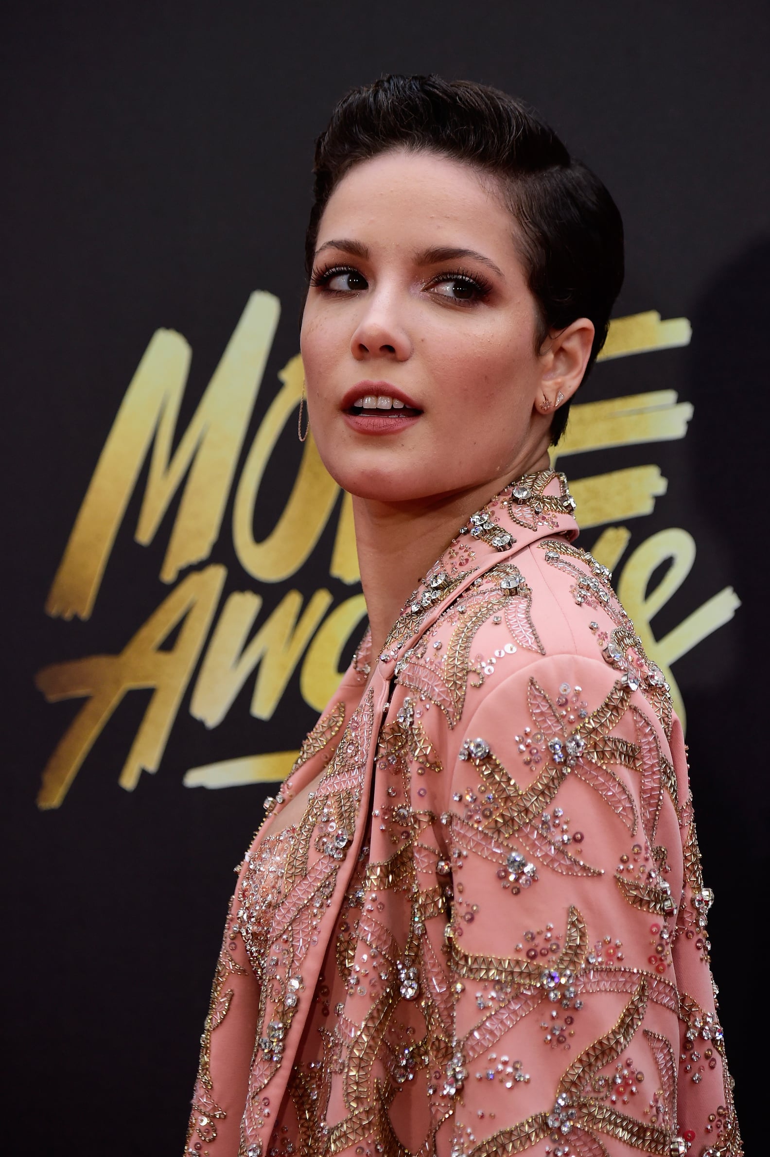 Halsey's Beauty Evolution Over the Years | PS Beauty